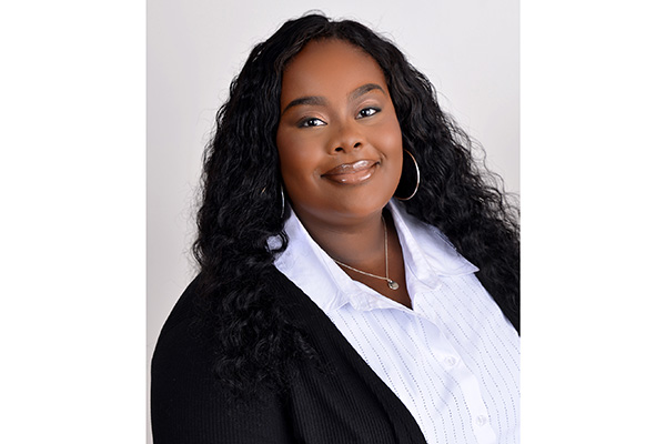 Kristina Bowdrie Awarded Minority White Coat Foundation Healthcare ...